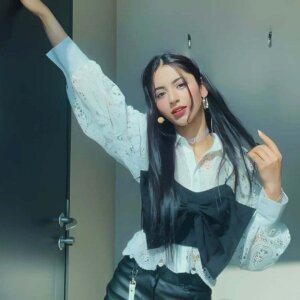 Aria (K-pop) Biography, Age, Height, Boyfriend, Career & Net Worth